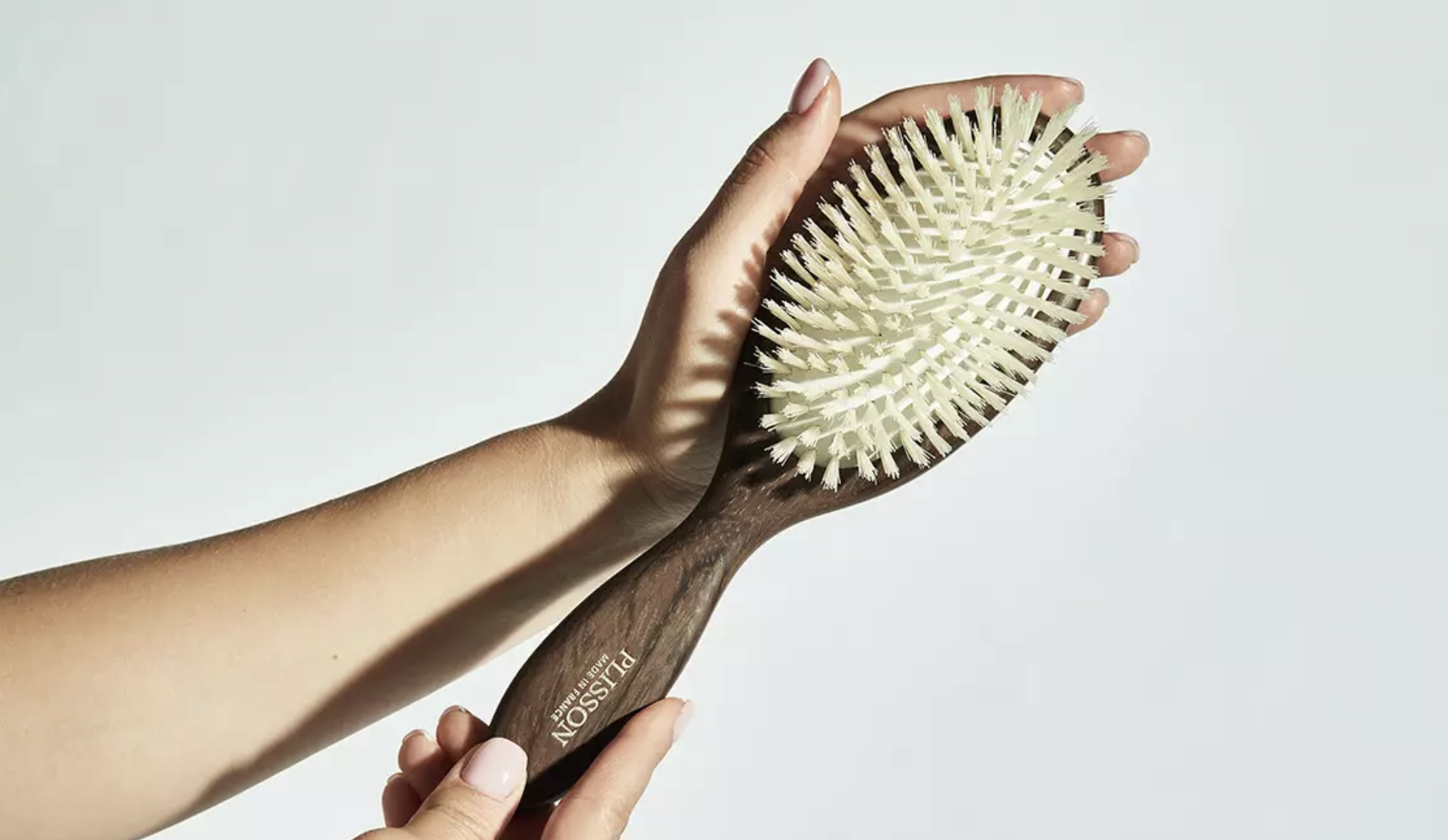 How to find the perfect hairbrush ? - Plisson